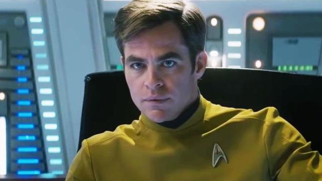 Chris Pine Believes STAR TREK 4 May Be Cursed; Says It Was A Mistake ...