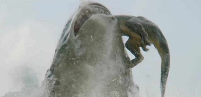 THE MEG Brings Some Prehistoric Pals To The Party In Bonkers First ...